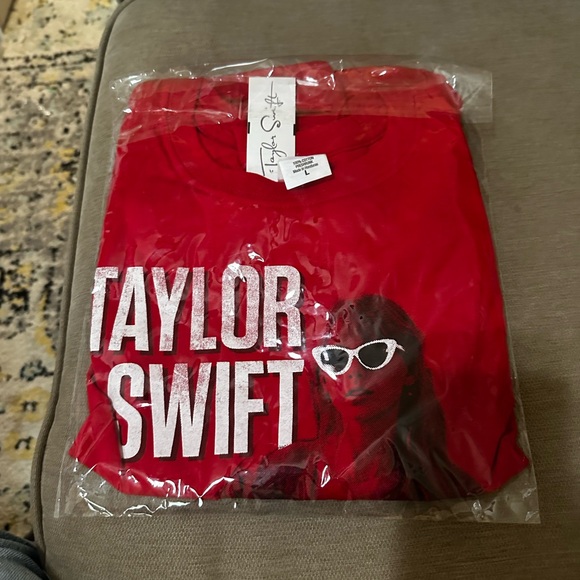 Taylor Swift | Tops | Official Taylor Swift Red T Shirt 22 Pr | Poshmark